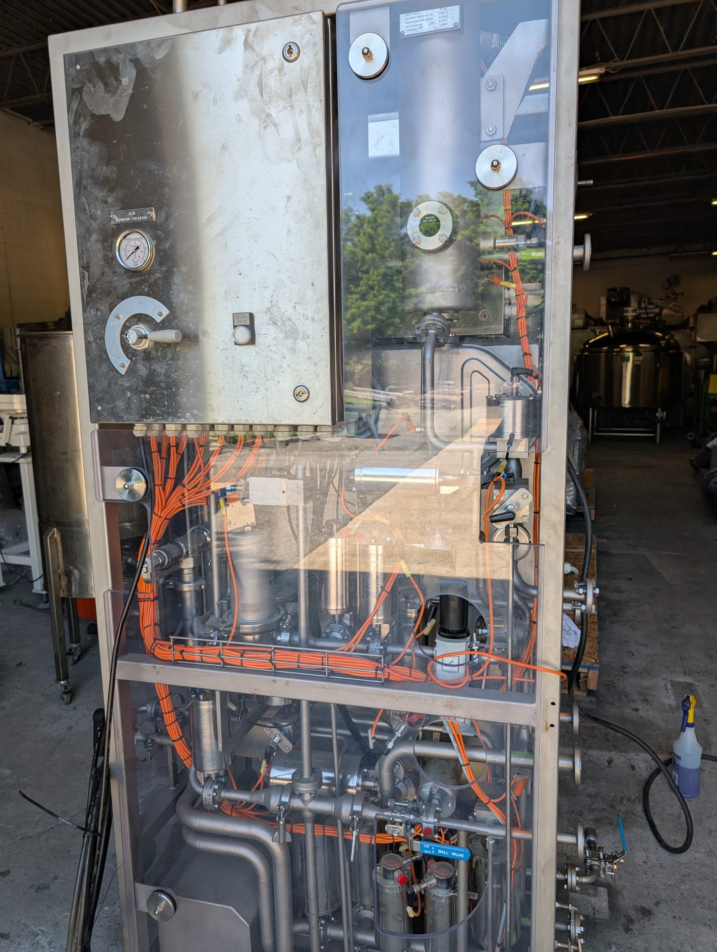 Vipoll Visitron Beverage Filling Machine - Wohl Associates